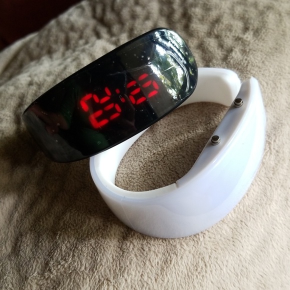 Accessories | Set Of 2 Basic Digital Wrist Watch | Poshmark